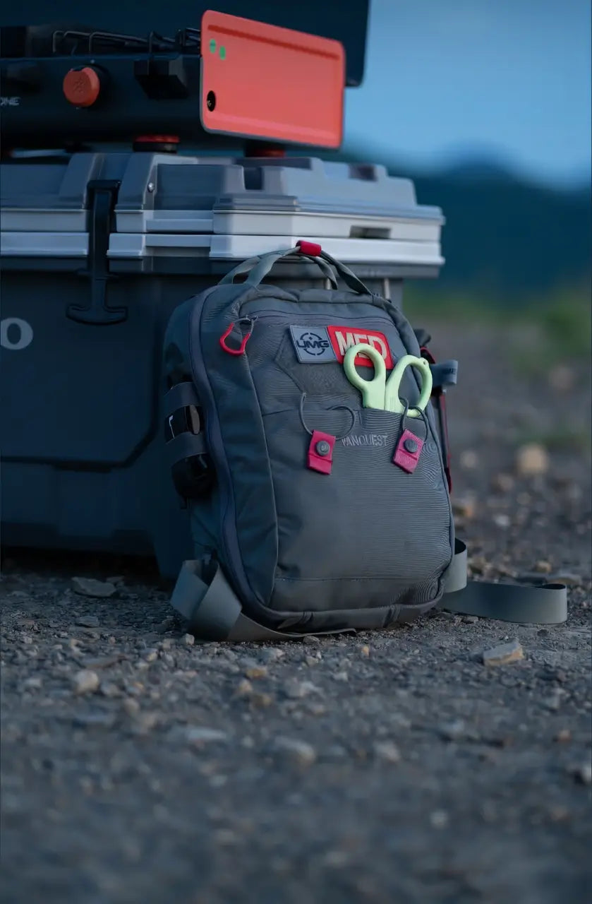 Building an IFAK with the use of ONE SHEAR trauma shears and first aid ...